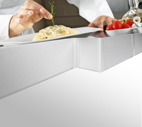 Alto - Kitchen kickboard system - Korner